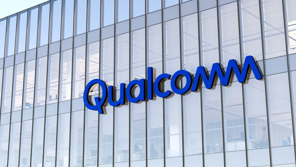 Qualcomm brings AI to mobile with new flagship chipsets - Cyber Daily Qualcomm brings AI to mobile with new flagship chipsets - Cyber Daily